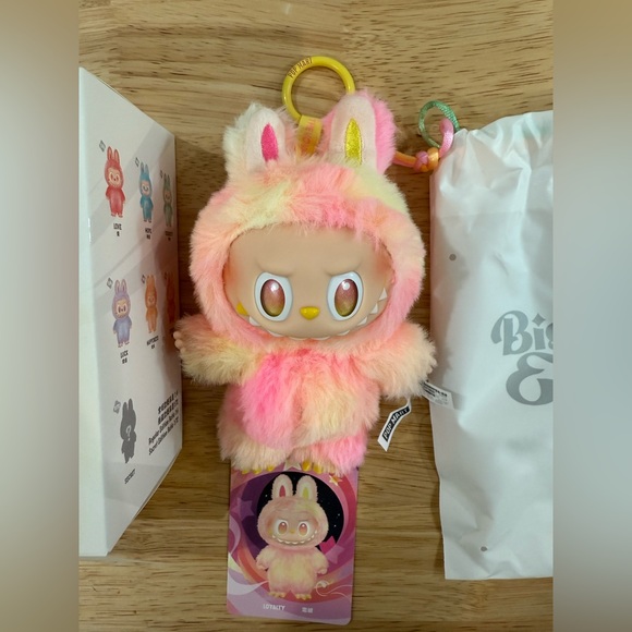 Labubu | Toys | Labubu Big Into Energy Loyalty | Poshmark
